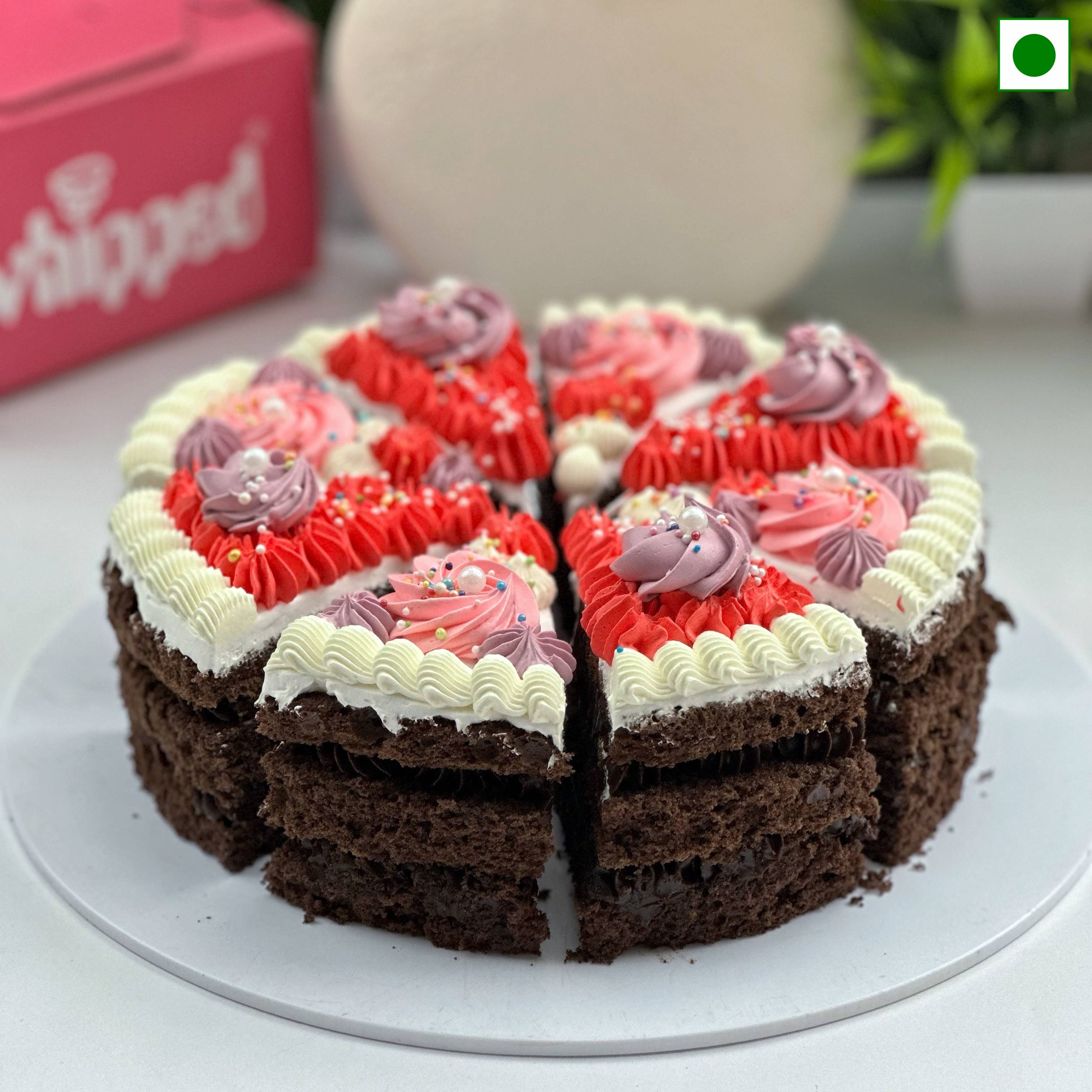 Pretty sliced cake – Whipped