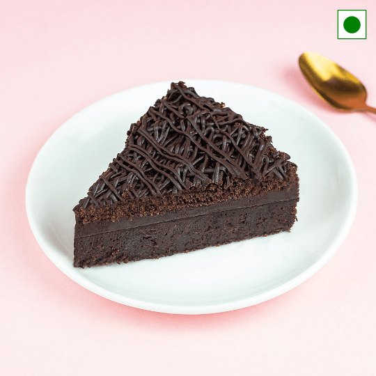 Death By Chocolate Cake Slice – Whipped.in